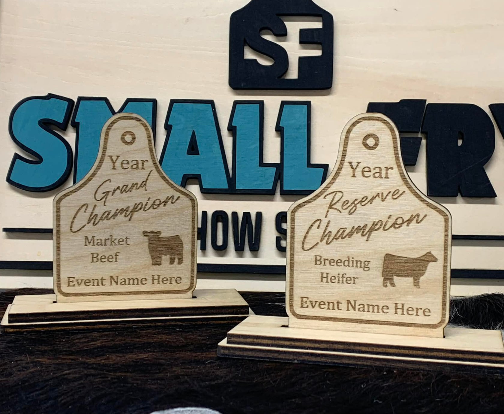 Wooden Ear Tag Awards – smallfryshowsupply